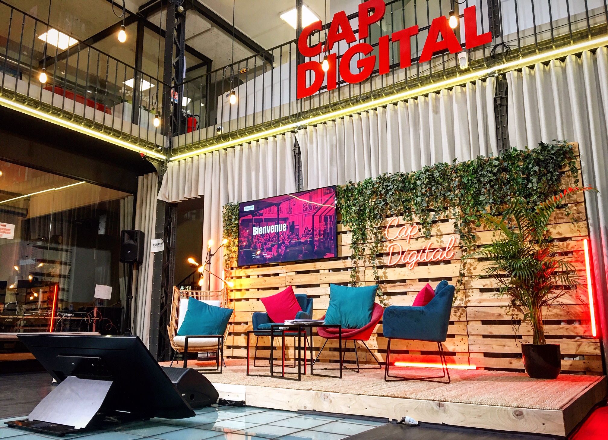 Discover our new broadcast studio! - Cap Digital